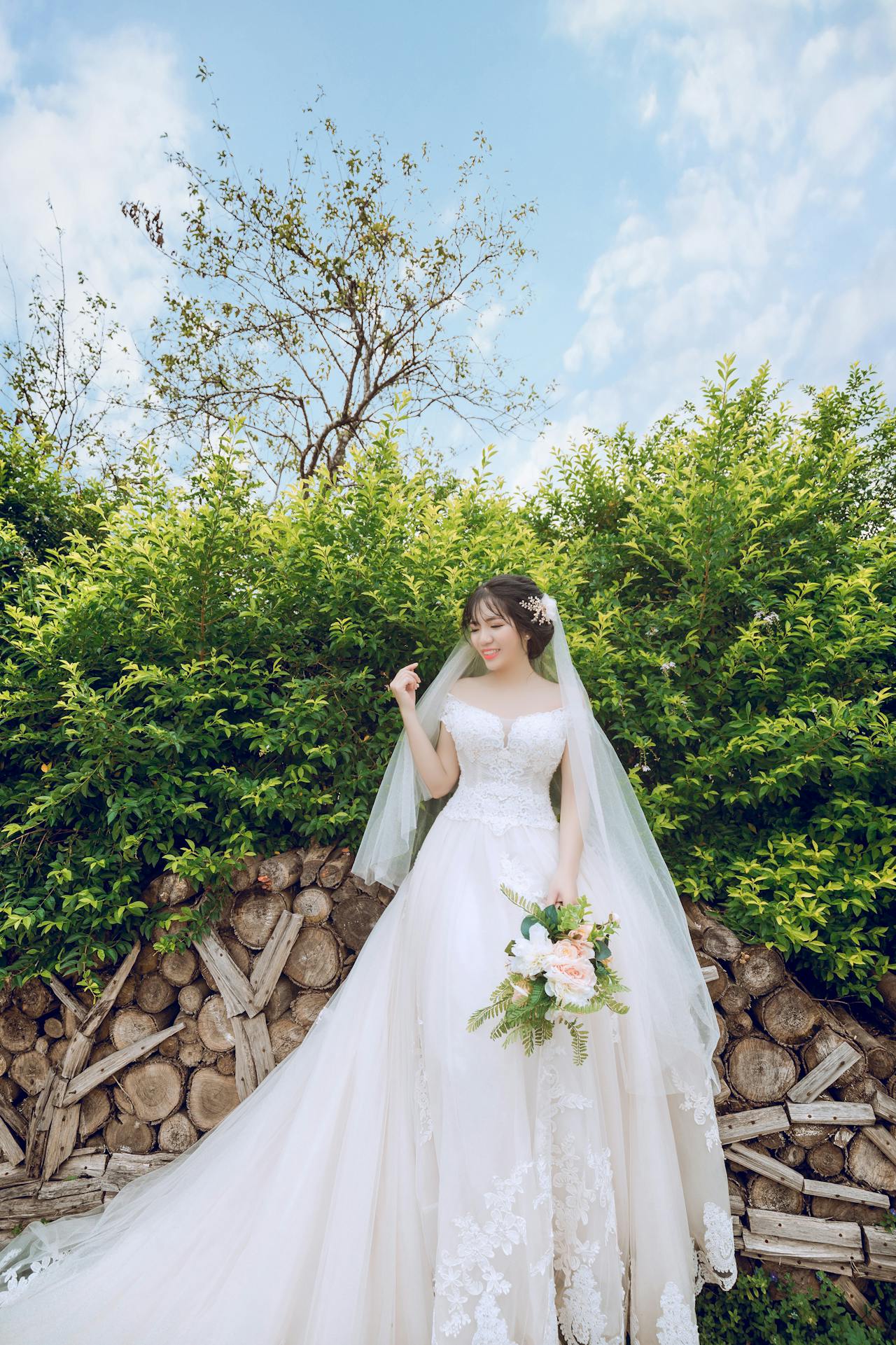 Timeless Wedding Dress Styles Brides Love | Fashonation